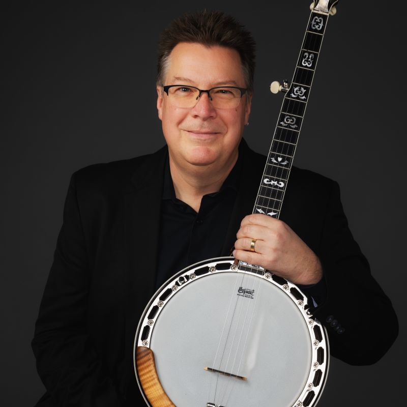 #147 – Ned Luberecki - The Picky Fingers Banjo Podcast